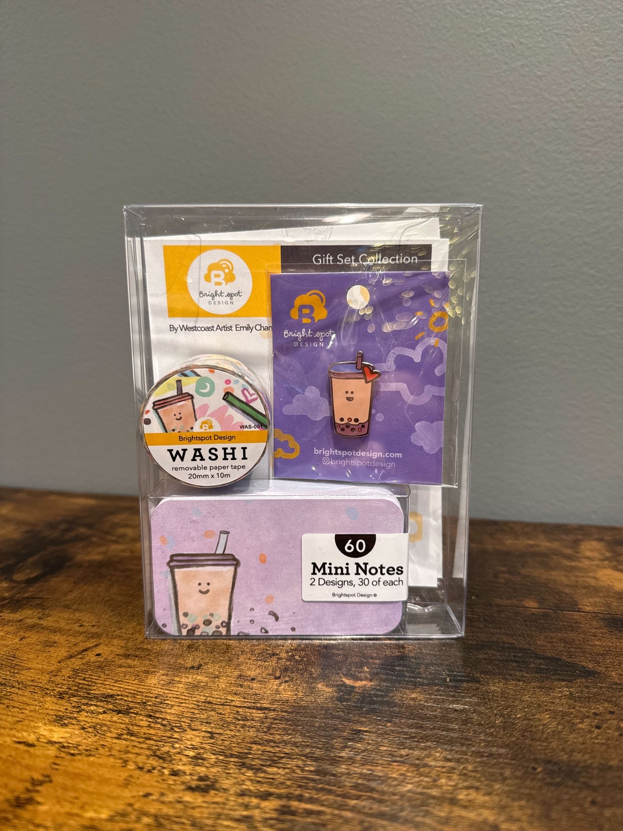 Gourmet Macarons Online - Custom Printed or Classic Boxes | Macadons